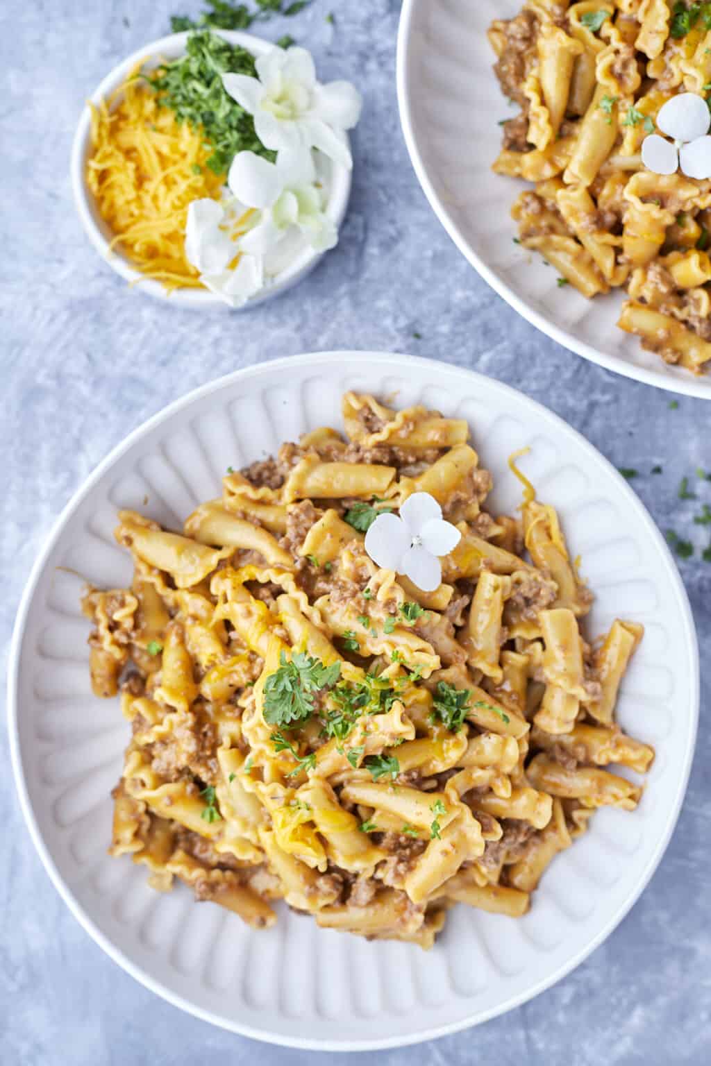 One Pot Cheeseburger Pasta (Homemade Hamburger Helper)
