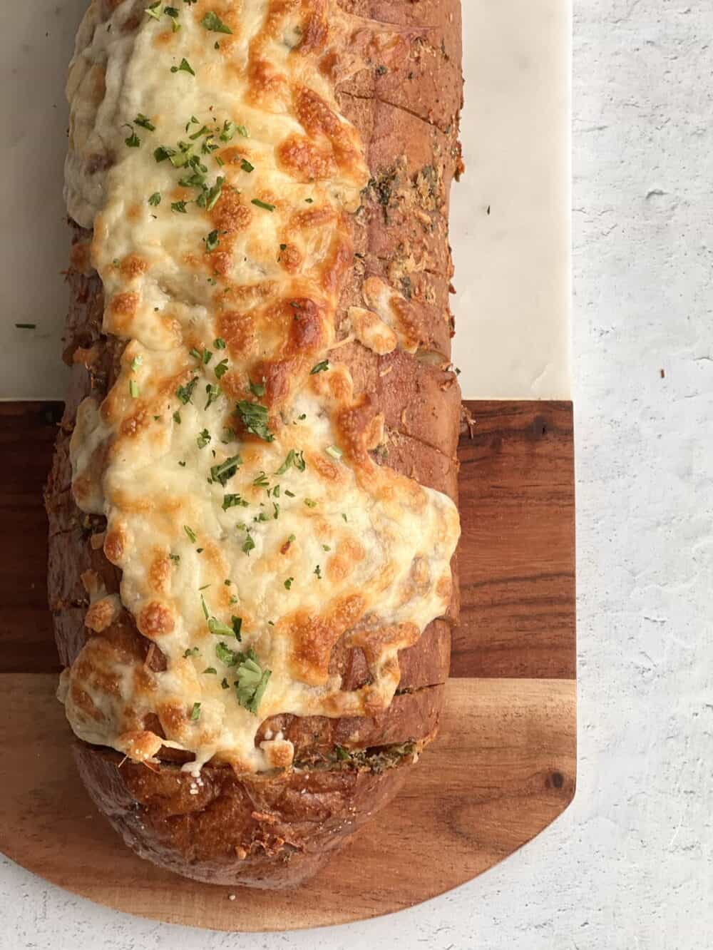 Cheesy Garlic Bread (Pull-Apart Bread) - Food Dolls