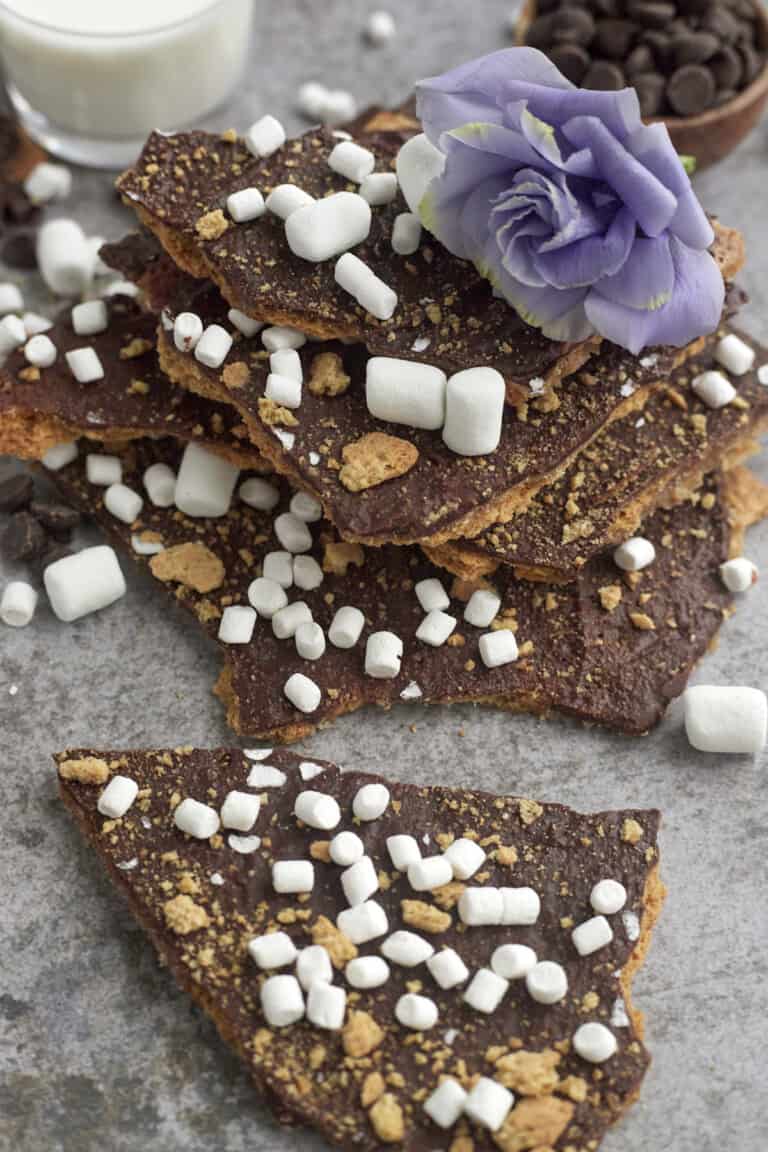 S'mores Graham Cracker Toffee Bars