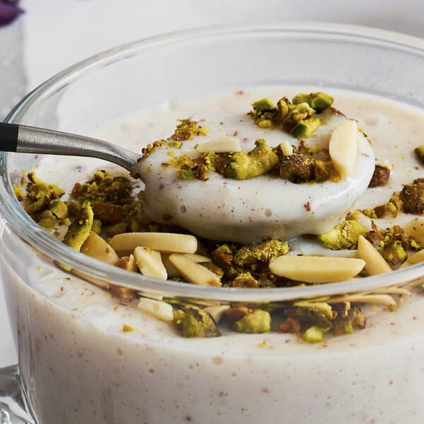 Easy Sahlab Recipe (Middle Eastern Milk Pudding) - Food Dolls