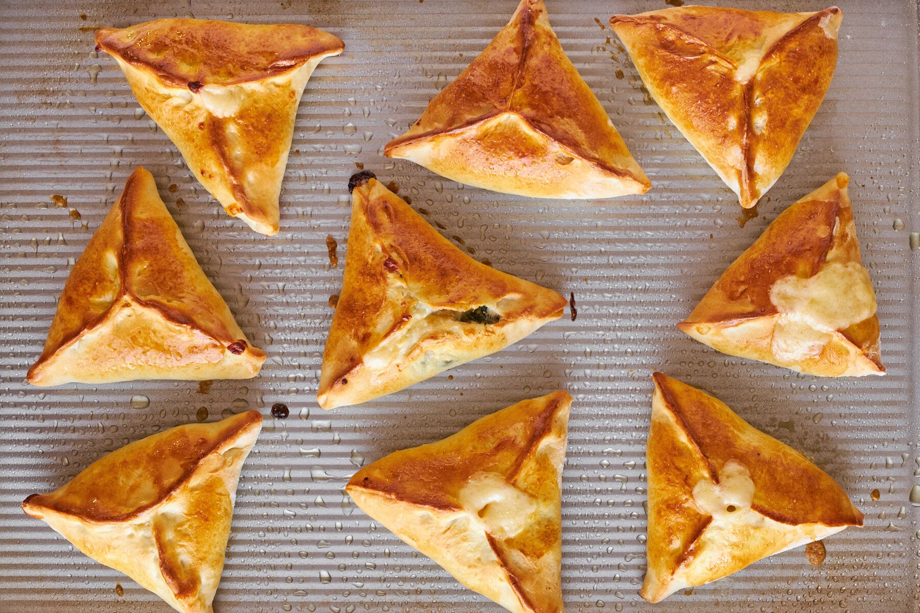 Easy Fatayer (with Cheese and Spinach) - Food Dolls